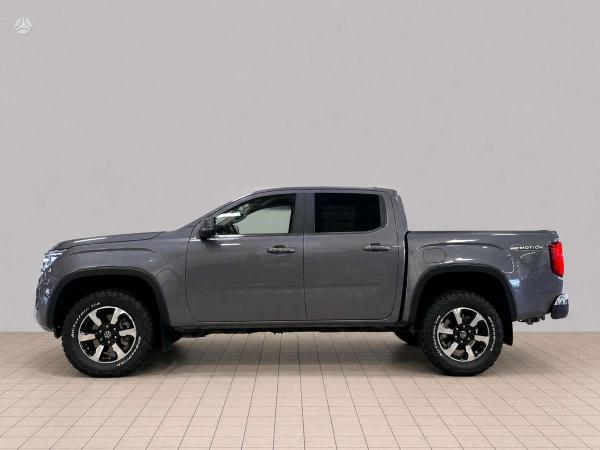 Pelēks Volkswagen Amarok 2024 Kauņa, ar dzinēja tilpumu 2.97 L un nobraukumu 52 tūkst. km par 45800 €, foto 3 vietnē AUTOMOTO.COM.LV