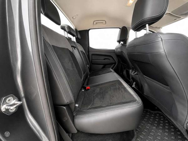 Pelēks Volkswagen Amarok 2024 Kauņa, ar dzinēja tilpumu 2.97 L un nobraukumu 52 tūkst. km par 45800 €, foto 8 vietnē AUTOMOTO.COM.LV