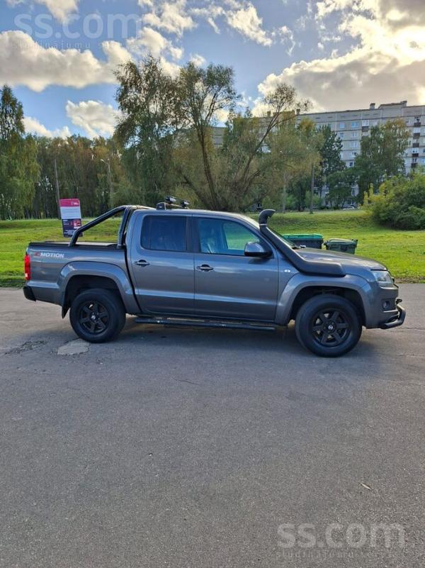 Grey Volkswagen Amarok 2014 in Riga, with an engine capacity of 2.00 L and mileage of 241 thousand km for 14900 €, photo 1 on AUTOMOTO.COM.LV