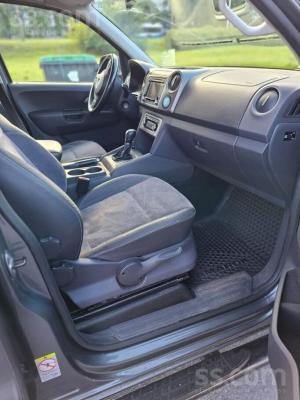 Pelēks Volkswagen Amarok 2014 Rīga, ar dzinēja tilpumu 2.00 L un nobraukumu 241 tūkst. km par 14900 €, foto 4 vietnē AUTOMOTO.COM.LV