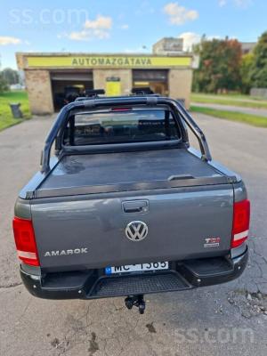 Pelēks Volkswagen Amarok 2014 Rīga, ar dzinēja tilpumu 2.00 L un nobraukumu 241 tūkst. km par 14900 €, foto 8 vietnē AUTOMOTO.COM.LV
