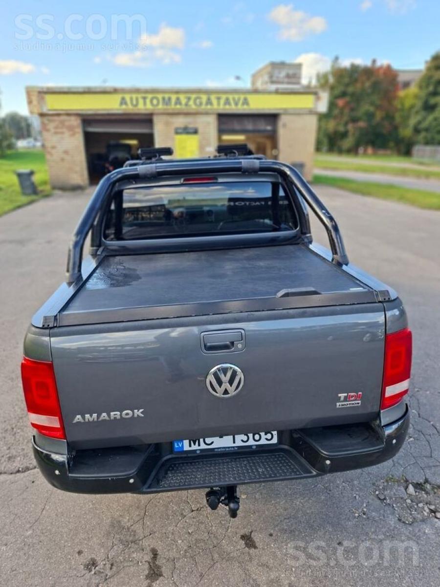 Pelēks Volkswagen Amarok 2014 Rīga, ar dzinēja tilpumu 2.00 L un nobraukumu 241 tūkst. km par 14900 €, foto 8 vietnē AUTOMOTO.COM.LV