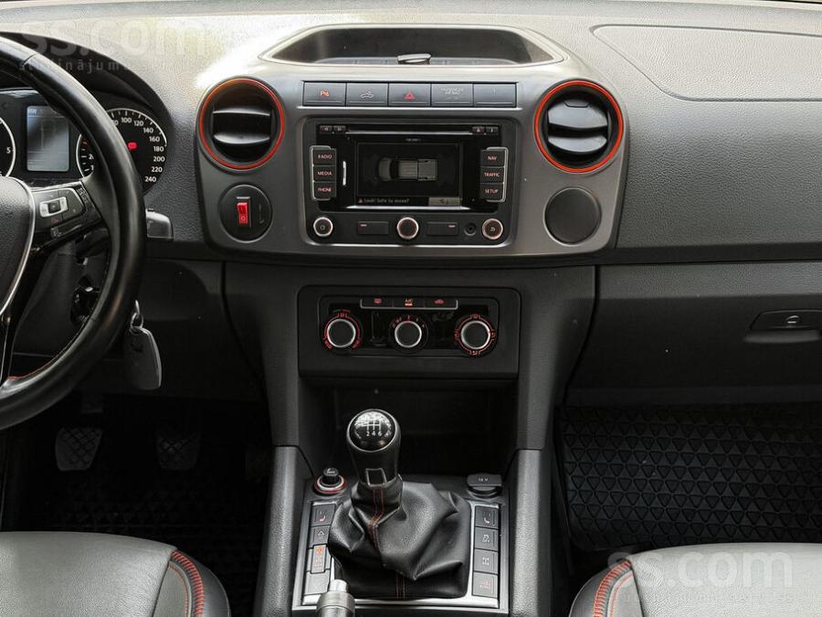 Oranžs Volkswagen Amarok 2015 Rīga, ar dzinēja tilpumu 2.00 L un nobraukumu 0 tūkst. km par 17490 €, foto 29 vietnē AUTOMOTO.COM.LV
