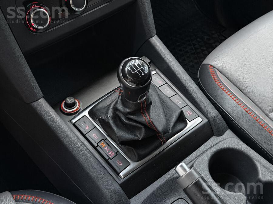 Oranžs Volkswagen Amarok 2015 Rīga, ar dzinēja tilpumu 2.00 L un nobraukumu 0 tūkst. km par 17490 €, foto 32 vietnē AUTOMOTO.COM.LV