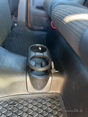 Oranžs Volkswagen Amarok 2019 Tallina, ar dzinēja tilpumu 3.00 L un nobraukumu 163 tūkst. km par 31500 €, foto 17 vietnē AUTOMOTO.COM.LV