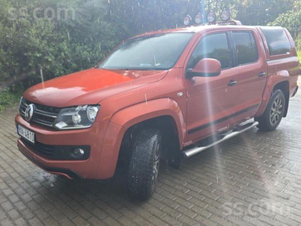 Orange Volkswagen Amarok 2014 in Jekabpils, with an engine capacity of 1.90 L and mileage of 327 thousand km for 13200 €, photo 2 on AUTOMOTO.COM.LV