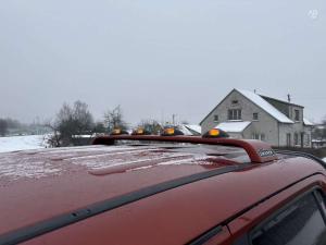 Orange Volkswagen Amarok 2015 in Taurage, with an engine capacity of 1.97 L and mileage of 232 thousand km for 14900 €, photo 25 on AUTOMOTO.COM.LV