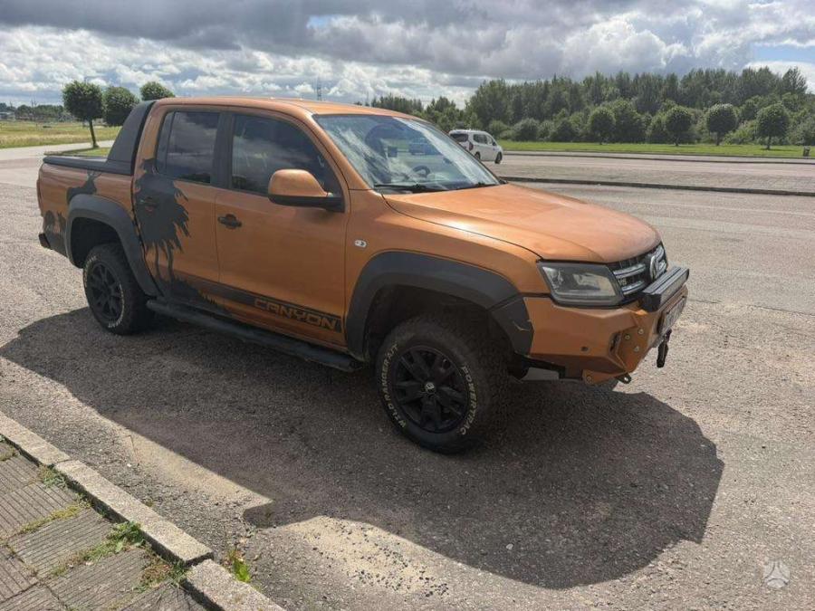 Oranžs Volkswagen Amarok 2018 Kauņa, ar dzinēja tilpumu 2.97 L un nobraukumu 240 tūkst. km par 23000 €, foto 9 vietnē AUTOMOTO.COM.LV