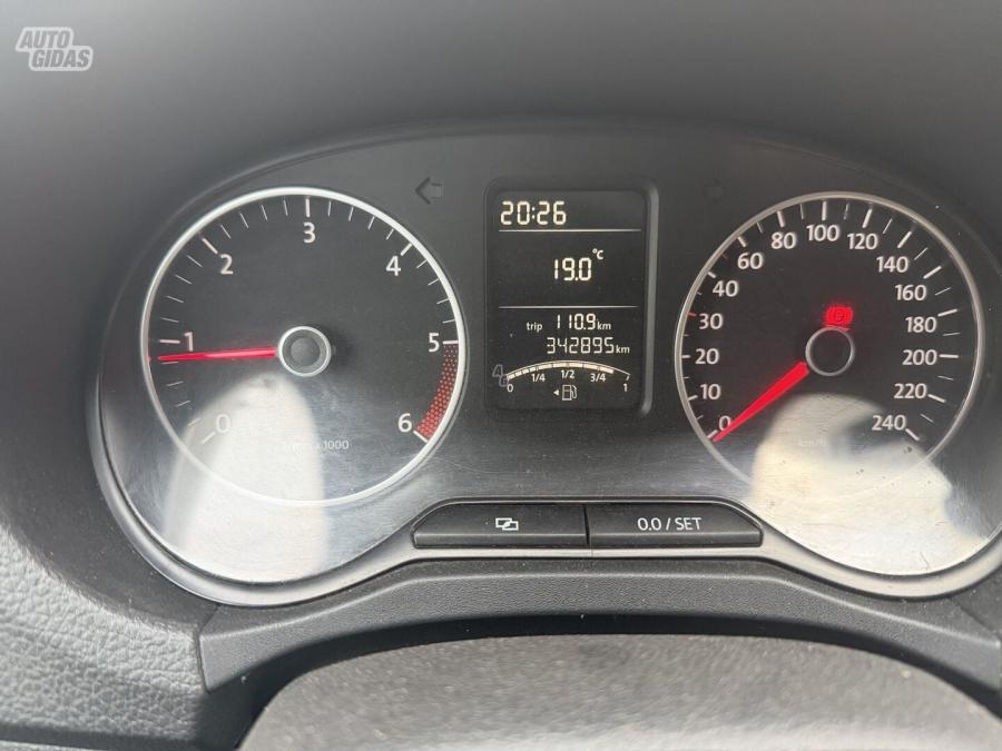 Volkswagen Amarok 2012 in Alytus, with an engine capacity of 2.00 L and mileage of 343 thousand km for 9300 €, photo 12 on AUTOMOTO.COM.LV