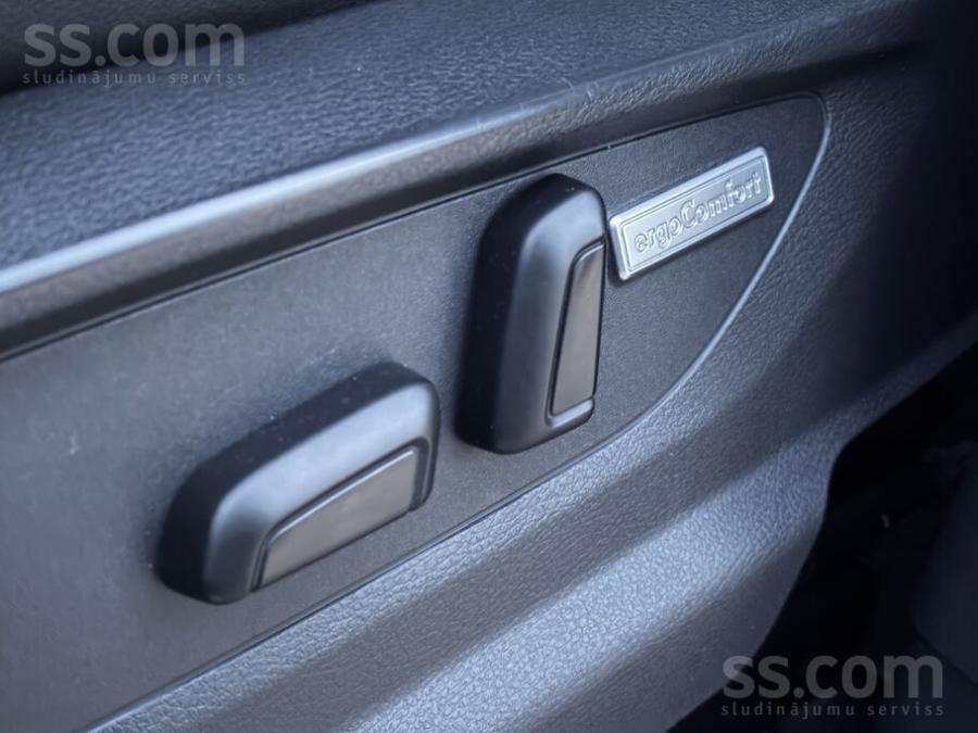 Volkswagen Amarok 2020 in Madona, with an engine capacity of 3.00 L and mileage of 203 thousand km for 26500 €, photo 16 on AUTOMOTO.COM.LV