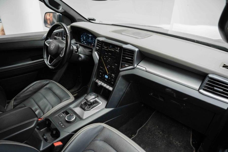 Volkswagen Amarok 2024 in Peetri, with an engine capacity of 3.00 L and mileage of 38 thousand km for 56000 €, photo 8 on AUTOMOTO.COM.LV