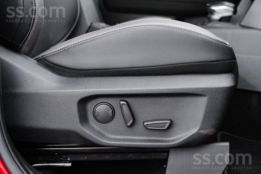 Sarkans Volkswagen Amarok 2024 Rīga, ar dzinēja tilpumu 3.00 L un nobraukumu 26 tūkst. km par 47900 €, foto 8 vietnē AUTOMOTO.COM.LV