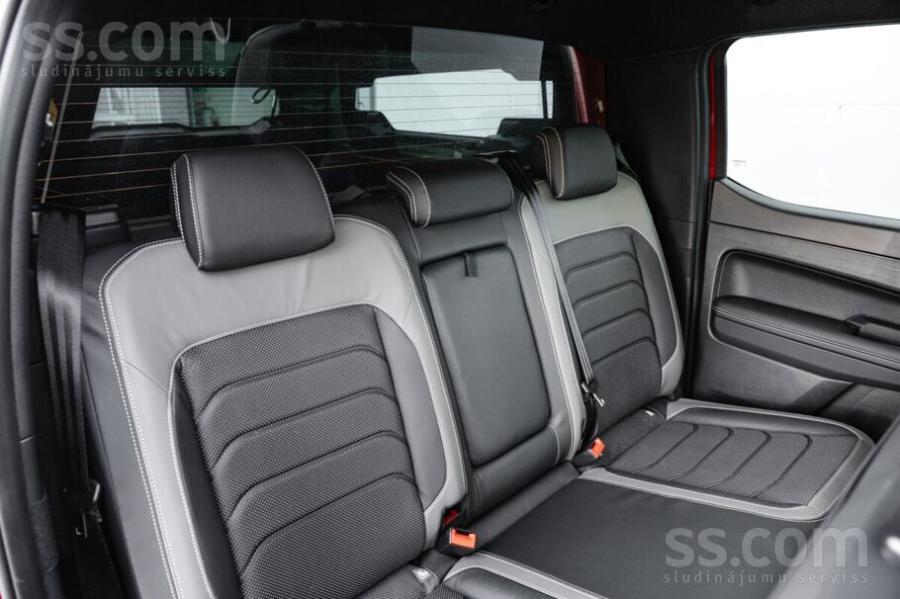 Sarkans Volkswagen Amarok 2024 Rīga, ar dzinēja tilpumu 3.00 L un nobraukumu 26 tūkst. km par 47900 €, foto 9 vietnē AUTOMOTO.COM.LV