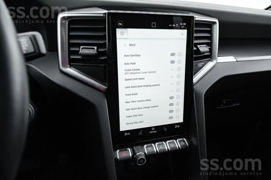 Sarkans Volkswagen Amarok 2024 Rīga, ar dzinēja tilpumu 3.00 L un nobraukumu 26 tūkst. km par 47900 €, foto 19 vietnē AUTOMOTO.COM.LV