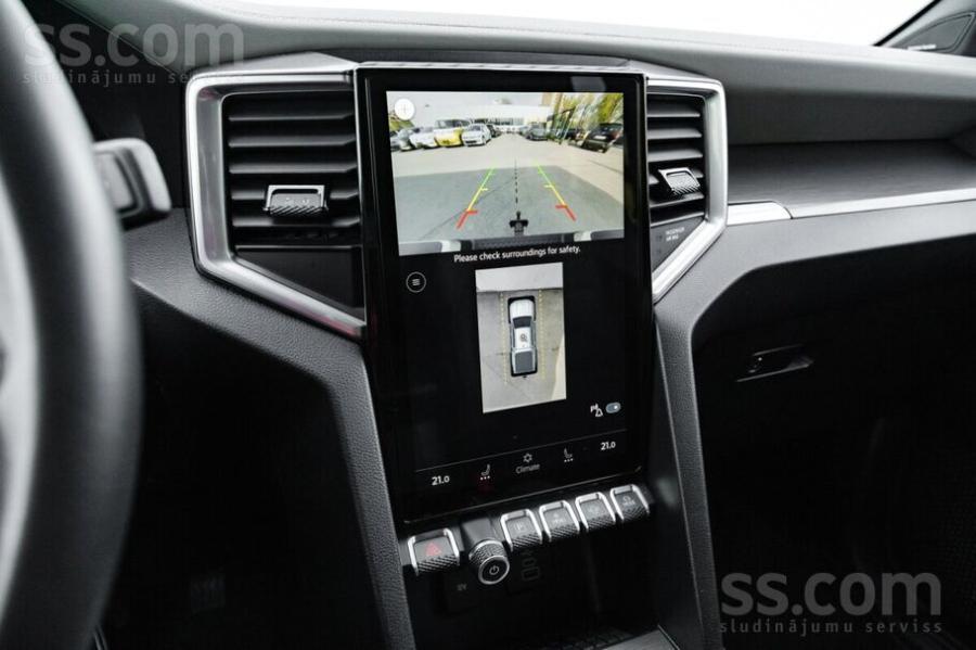 Sarkans Volkswagen Amarok 2024 Rīga, ar dzinēja tilpumu 3.00 L un nobraukumu 26 tūkst. km par 47900 €, foto 24 vietnē AUTOMOTO.COM.LV