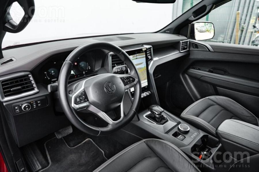 Sarkans Volkswagen Amarok 2024 Rīga, ar dzinēja tilpumu 3.00 L un nobraukumu 26 tūkst. km par 47900 €, foto 25 vietnē AUTOMOTO.COM.LV