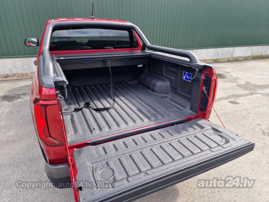Sarkans Volkswagen Amarok 2024 Tallina, ar dzinēja tilpumu 3.00 L un nobraukumu 97 tūkst. km par 49900 €, foto 10 vietnē AUTOMOTO.COM.LV