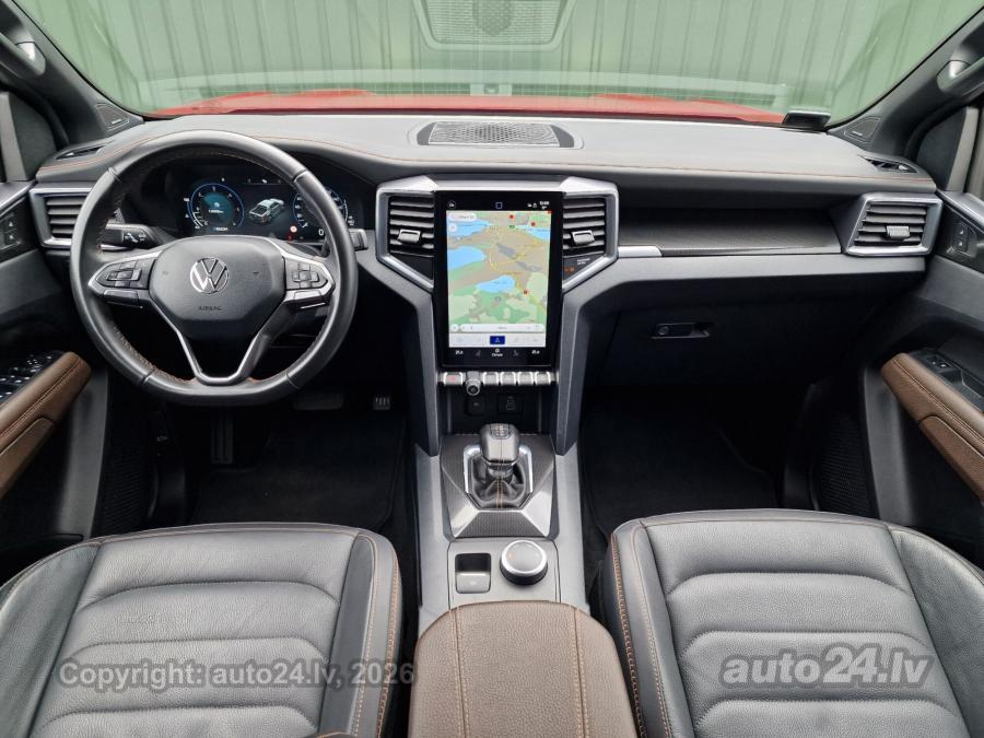 Sarkans Volkswagen Amarok 2024 Tallina, ar dzinēja tilpumu 3.00 L un nobraukumu 97 tūkst. km par 49900 €, foto 15 vietnē AUTOMOTO.COM.LV
