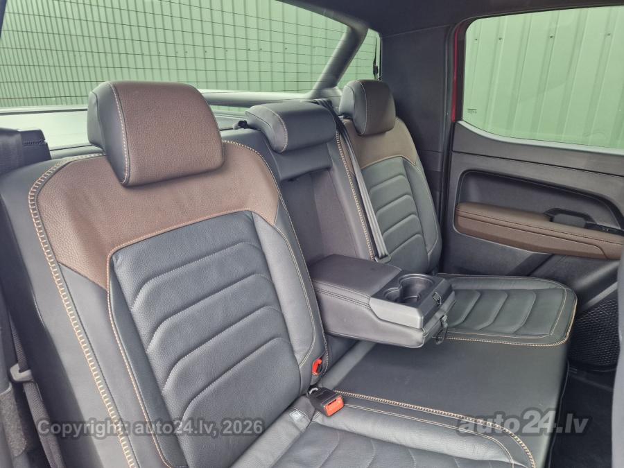 Sarkans Volkswagen Amarok 2024 Tallina, ar dzinēja tilpumu 3.00 L un nobraukumu 97 tūkst. km par 49900 €, foto 19 vietnē AUTOMOTO.COM.LV