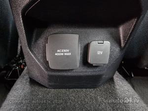 Sarkans Volkswagen Amarok 2024 Tallina, ar dzinēja tilpumu 3.00 L un nobraukumu 97 tūkst. km par 49900 €, foto 22 vietnē AUTOMOTO.COM.LV