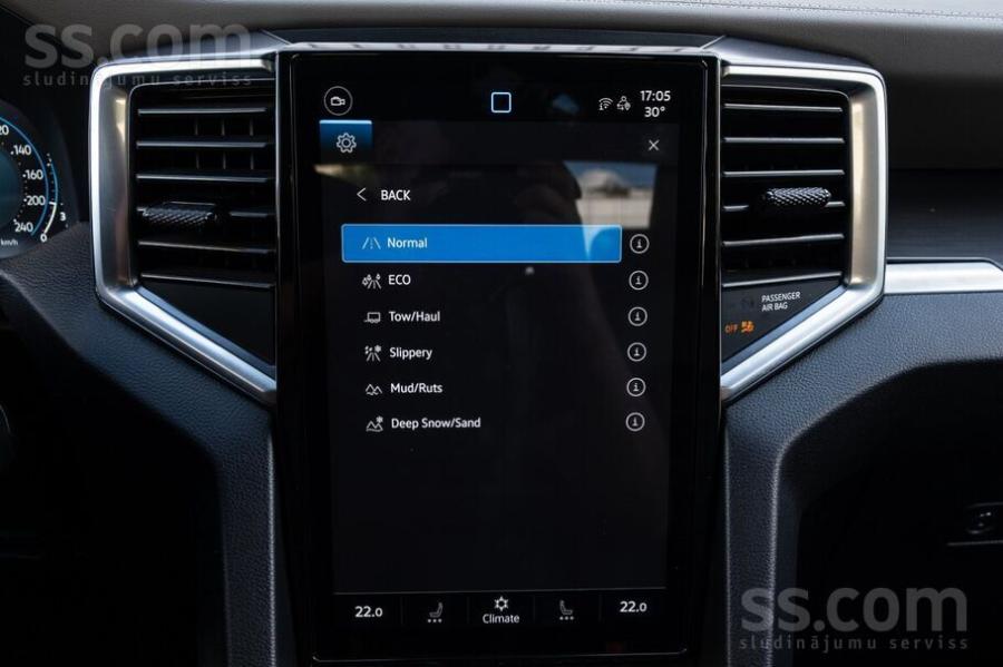 Sarkans Volkswagen Amarok 2024 Rīga, ar dzinēja tilpumu 3.00 L un nobraukumu 27 tūkst. km par 49900 €, foto 21 vietnē AUTOMOTO.COM.LV