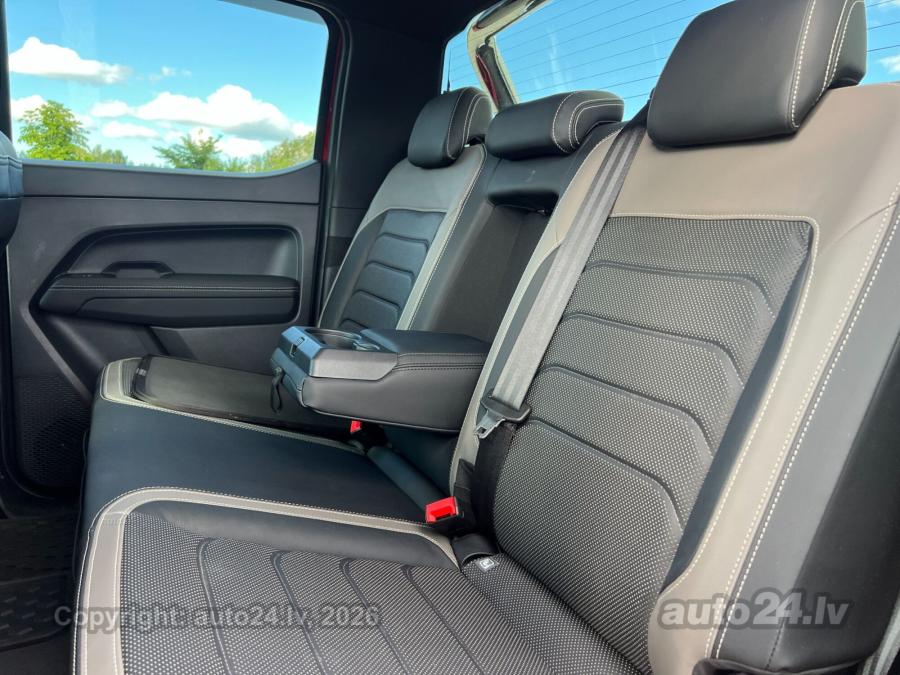 Red Volkswagen Amarok 2025 in Tallinn, with an engine capacity of 3.00 L and mileage of 98 thousand km for 52000 €, photo 7 on AUTOMOTO.COM.LV