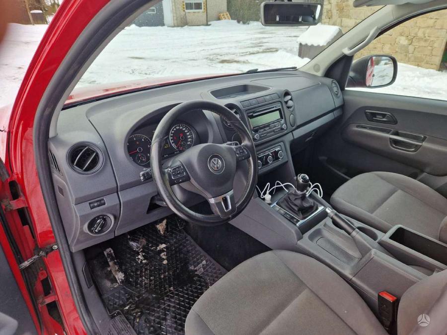 Sarkans Volkswagen Amarok 2014 Šilutė, ar dzinēja tilpumu 1.97 L un nobraukumu 165 tūkst. km par 11000 €, foto 6 vietnē AUTOMOTO.COM.LV