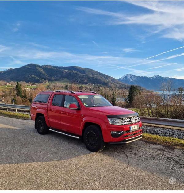 Red Volkswagen Amarok 2018 in Vilnius, with an engine capacity of 2.97 L and mileage of 226 thousand km for 19500 €, photo 1 on AUTOMOTO.COM.LV