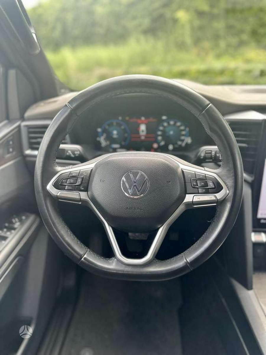 Sarkans Volkswagen Amarok 2023 Viļņa, ar dzinēja tilpumu 3.00 L un nobraukumu 57 tūkst. km par 49900 €, foto 10 vietnē AUTOMOTO.COM.LV