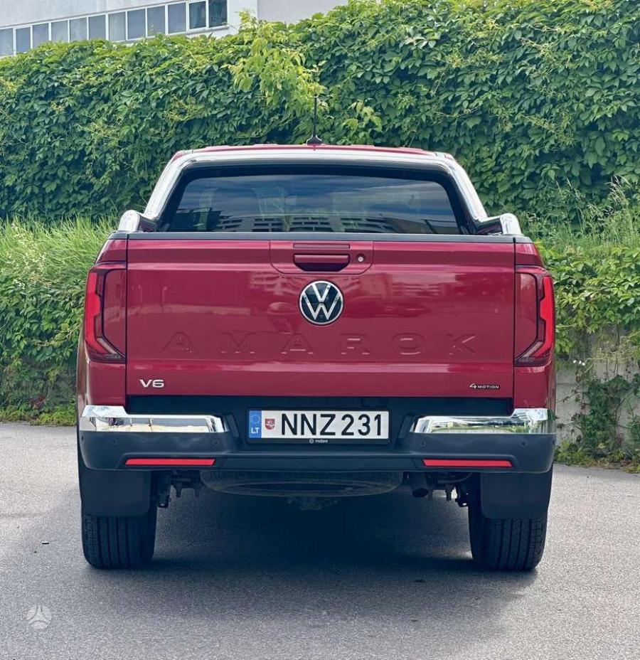 Sarkans Volkswagen Amarok 2023 Viļņa, ar dzinēja tilpumu 3.00 L un nobraukumu 57 tūkst. km par 49900 €, foto 14 vietnē AUTOMOTO.COM.LV