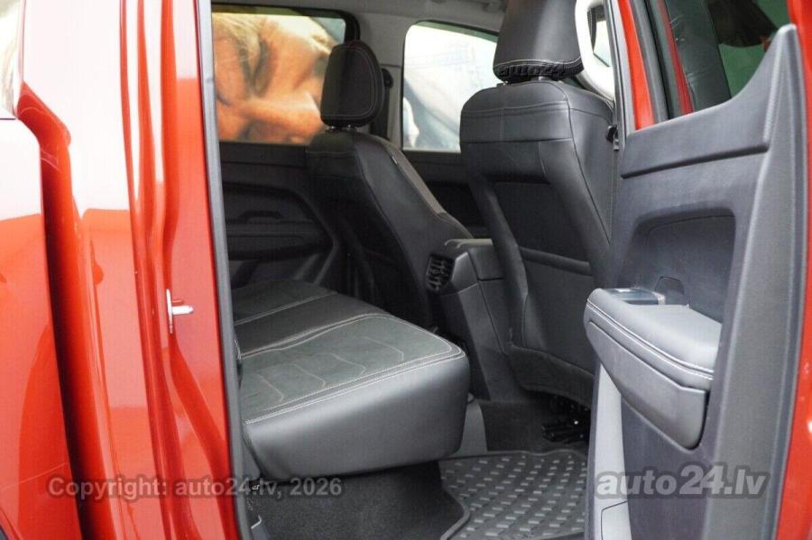 Volkswagen Amarok 2024 Tallina, ar dzinēja tilpumu 3.00 L un nobraukumu 13 tūkst. km par 59900 €, foto 9 vietnē AUTOMOTO.COM.LV