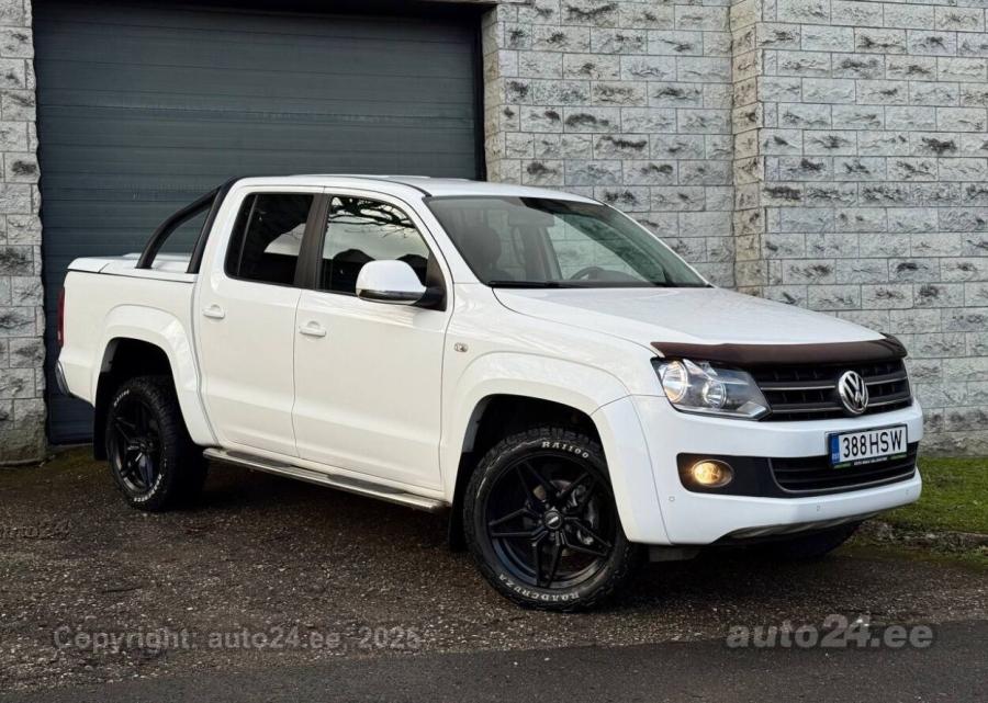 White Volkswagen Amarok 2014 in Tallinn, with an engine capacity of 2.00 L and mileage of 274 thousand km for 12990 €, photo 3 on AUTOMOTO.COM.LV