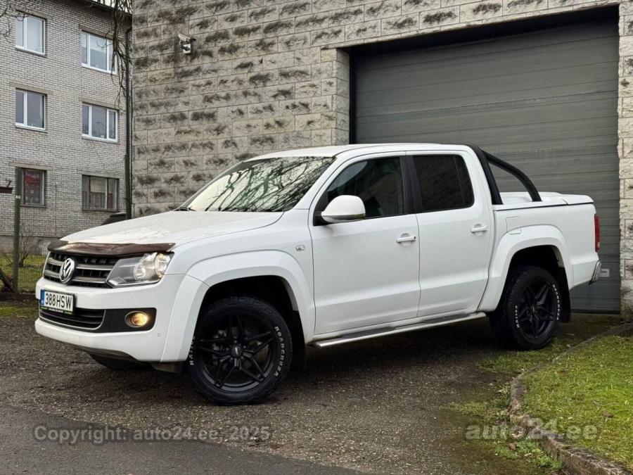 White Volkswagen Amarok 2014 in Tallinn, with an engine capacity of 2.00 L and mileage of 274 thousand km for 12990 €, photo 7 on AUTOMOTO.COM.LV