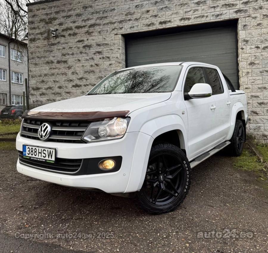 White Volkswagen Amarok 2014 in Tallinn, with an engine capacity of 2.00 L and mileage of 274 thousand km for 12990 €, photo 9 on AUTOMOTO.COM.LV