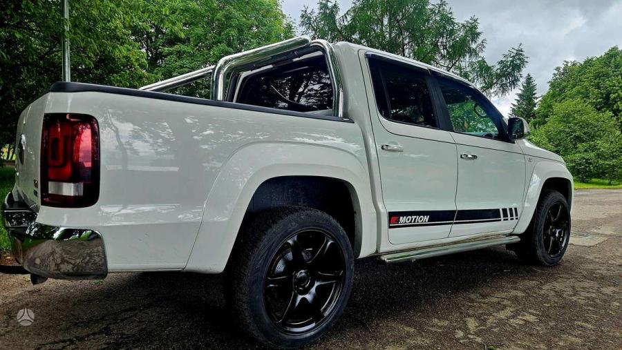 Balts Volkswagen Amarok 2015 Kaišiadorys, ar dzinēja tilpumu 2.00 L un nobraukumu 300 tūkst. km par 11200 €, foto 9 vietnē AUTOMOTO.COM.LV