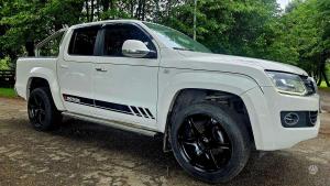 Balts Volkswagen Amarok 2015 Kaišiadorys, ar dzinēja tilpumu 2.00 L un nobraukumu 300 tūkst. km par 11200 €, foto 10 vietnē AUTOMOTO.COM.LV