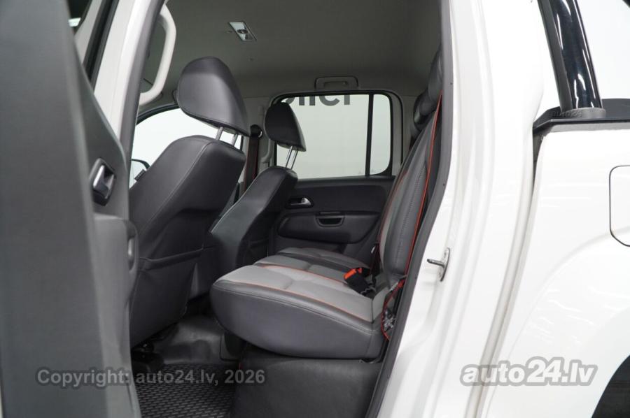 Balts Volkswagen Amarok 2016 Tallina, ar dzinēja tilpumu 2.00 L un nobraukumu 201 tūkst. km par 17500 €, foto 9 vietnē AUTOMOTO.COM.LV