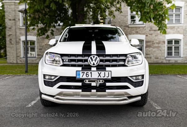 White Volkswagen Amarok 2016 in Tallinn, with an engine capacity of 3.00 L and mileage of 229 thousand km for 17990 €, photo 6 on AUTOMOTO.COM.LV