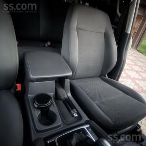 Balts Volkswagen Amarok 2016 Tukums, ar dzinēja tilpumu 2.00 L un nobraukumu 354 tūkst. km par 15300 €, foto 4 vietnē AUTOMOTO.COM.LV