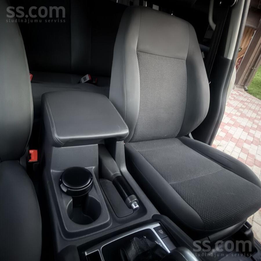 Balts Volkswagen Amarok 2016 Tukums, ar dzinēja tilpumu 2.00 L un nobraukumu 354 tūkst. km par 15300 €, foto 4 vietnē AUTOMOTO.COM.LV