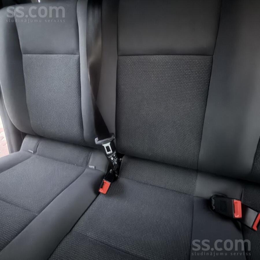Balts Volkswagen Amarok 2016 Tukums, ar dzinēja tilpumu 2.00 L un nobraukumu 354 tūkst. km par 15300 €, foto 6 vietnē AUTOMOTO.COM.LV