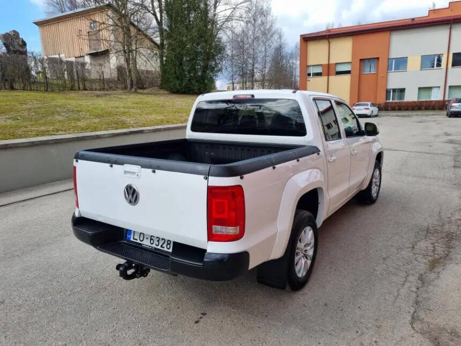 Balts Volkswagen Amarok 2018 Jēkabpils, ar dzinēja tilpumu 3.00 L un nobraukumu 89 tūkst. km par 25900 €, foto 5 vietnē AUTOMOTO.COM.LV
