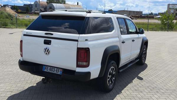 Balts Volkswagen Amarok 2019 Tauragė, ar dzinēja tilpumu 2.97 L un nobraukumu 186 tūkst. km par 14800 €, foto 2 vietnē AUTOMOTO.COM.LV