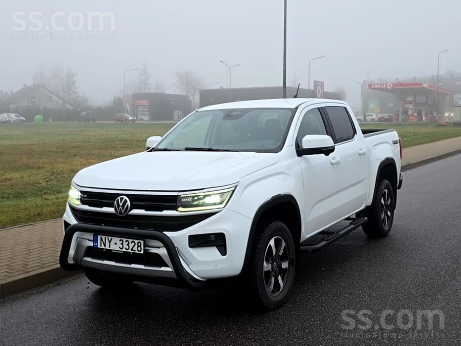 Balts Volkswagen Amarok 2024 Rīga, ar dzinēja tilpumu 3.00 L un nobraukumu 104 tūkst. km par 42000 €, foto 1 vietnē AUTOMOTO.COM.LV