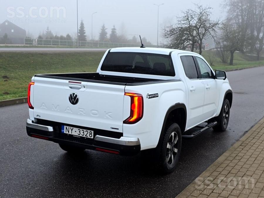 White Volkswagen Amarok 2024 in Riga, with an engine capacity of 3.00 L and mileage of 105 thousand km for 40500 €, photo 4 on AUTOMOTO.COM.LV