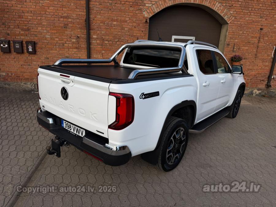 White Volkswagen Amarok 2025 in Tallinn, with an engine capacity of 3.00 L and mileage of 56 thousand km for 56300 €, photo 5 on AUTOMOTO.COM.LV
