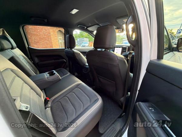 Volkswagen Amarok 2025 in Tallinn on AUTOMOTO.COM.LV White Volkswagen Amarok 2025 in Tallinn, with an engine capacity of 3.00 L and mileage of 56 thousand km for 56300 €, photo 9 on AUTOMOTO.COM.LV
