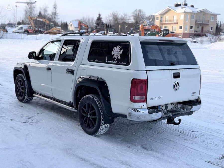 Balts Volkswagen Amarok 2011 Viļņa, ar dzinēja tilpumu 1.96 L un nobraukumu 397 tūkst. km par 6500 €, foto 4 vietnē AUTOMOTO.COM.LV