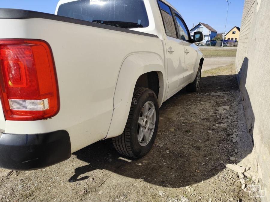 Balts Volkswagen Amarok 2011 Šilutė, ar dzinēja tilpumu 2.00 L un nobraukumu 286 tūkst. km par 7350 €, foto 1 vietnē AUTOMOTO.COM.LV