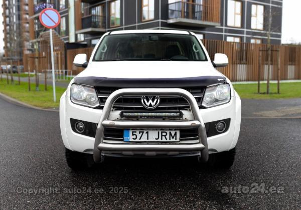 Balts Volkswagen Amarok 2012 Tallina, ar dzinēja tilpumu 2.00 L un nobraukumu 338 tūkst. km par 8990 €, foto 2 vietnē AUTOMOTO.COM.LV